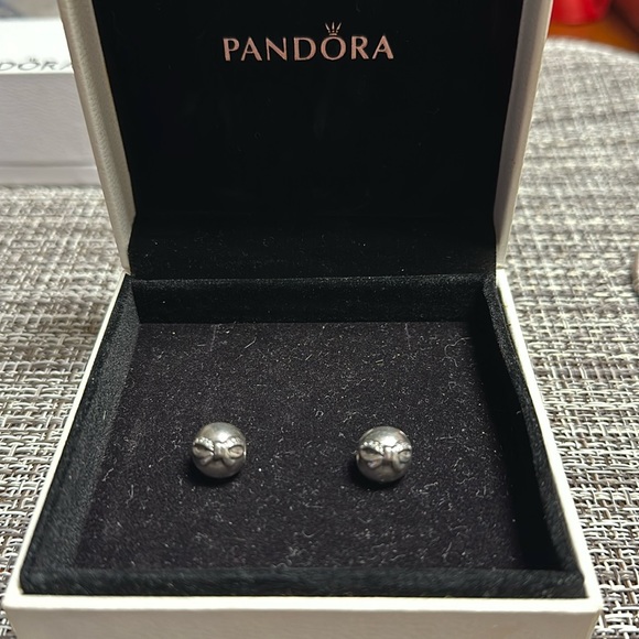 Pandora | Jewelry | Pandora Bow Clips | Poshmark